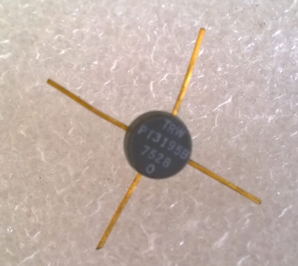Transistor RF de Puissance - PT3195B - Modèle rare Obsolète - TRW
