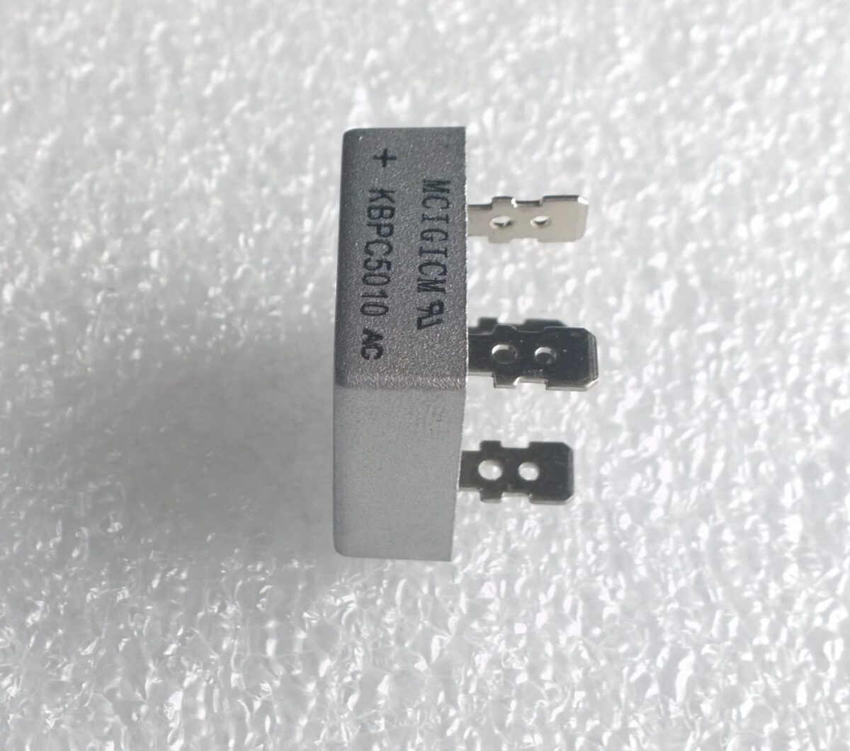 LOT DE 2 PONTS DE GRAETZ - 1000V 50A - KBPC5010 - MCIGICM