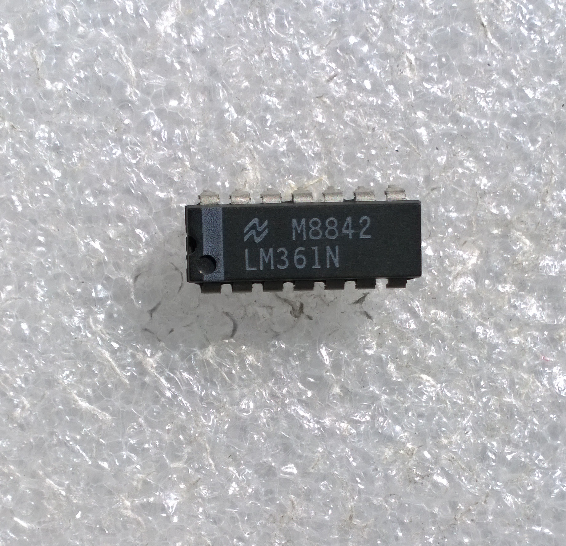 CIRCUIT INTEGRE - LM361N - DIL14 - High Speed Differential Comparators