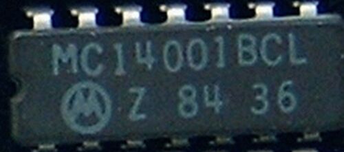 CIRCUIT INTEGRE - MC14001BCL = 4001 - CERAMIQUE - CMOS 4 NOR A DEUX ENTREES