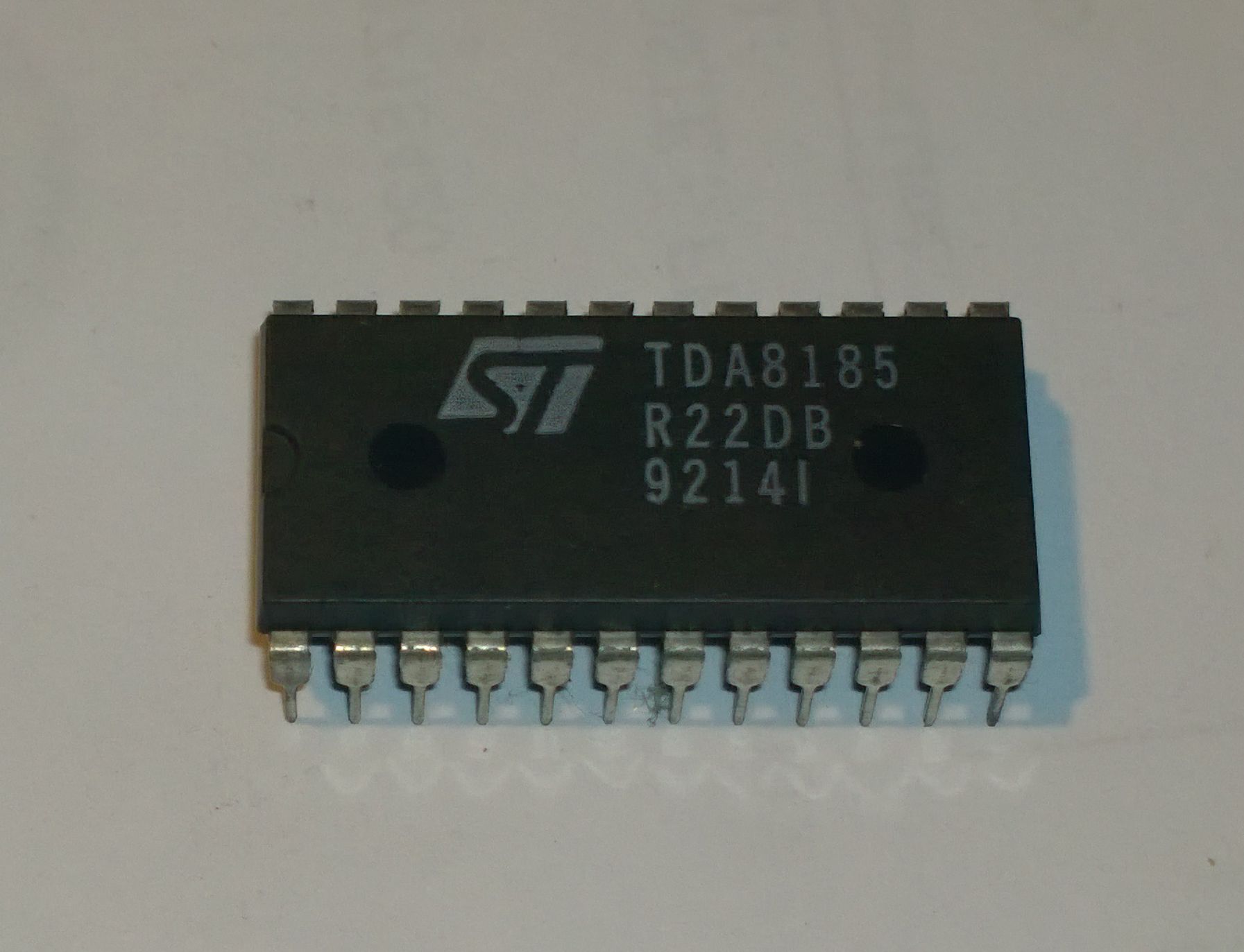 CIRCUIT INTEGRE - TDA8185 - HORIZONTAL AND VERTICAL PROCESSOR